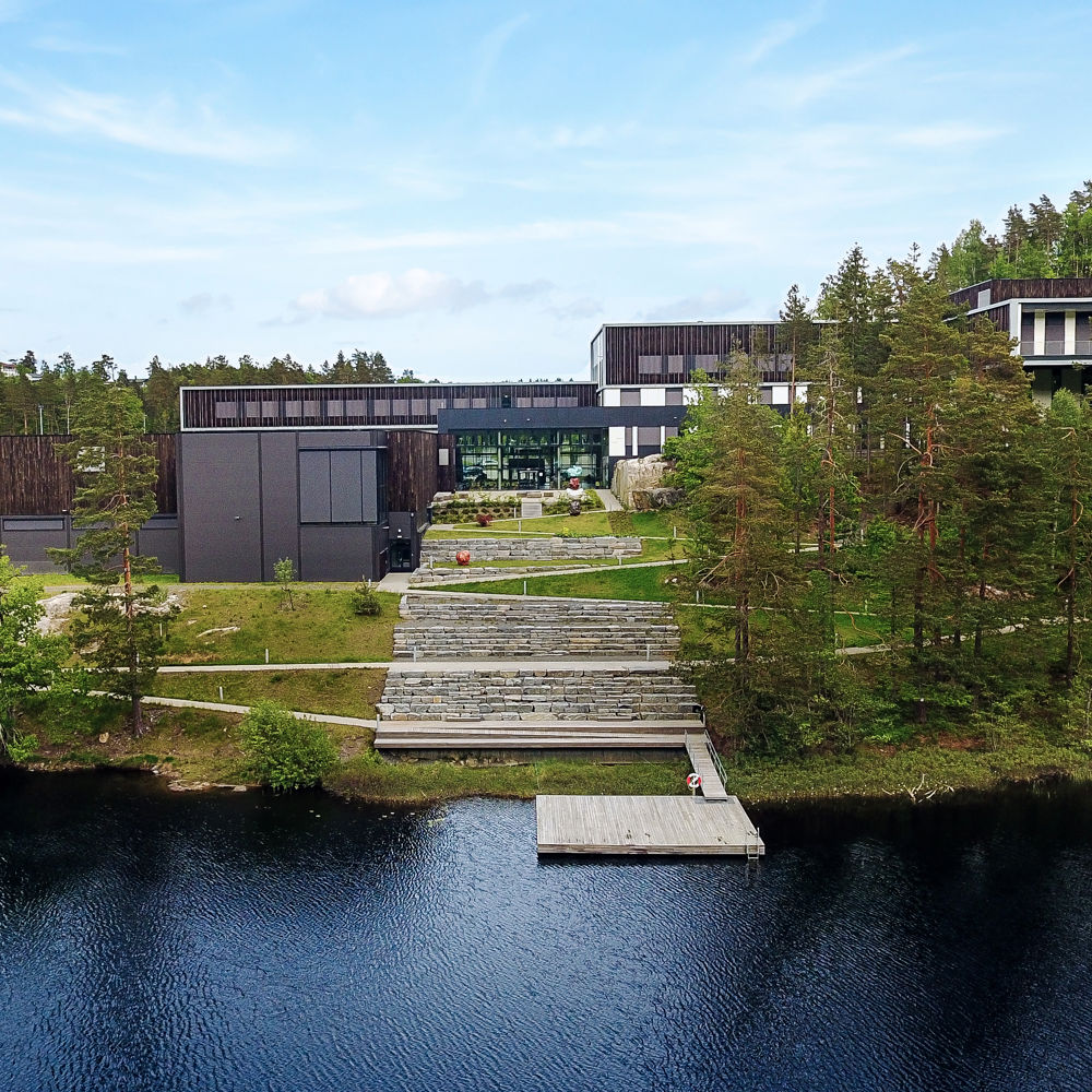 Tvedestrand videregående skole og idrettsanlegg